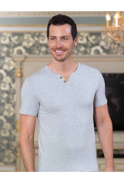 Şahinler Erkek Gri V Yaka Düğmeli Atlet ME100 Şahinler Erkek Gri V Yaka Düğmeli Atlet ME100