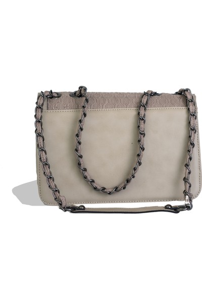 Kavshak Kapitone Detaylı Deri Çanta