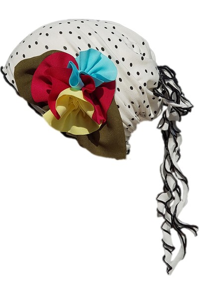 Babygiz Beyaz Üzeri Siyah Çiçekli İp Detaylı Bere