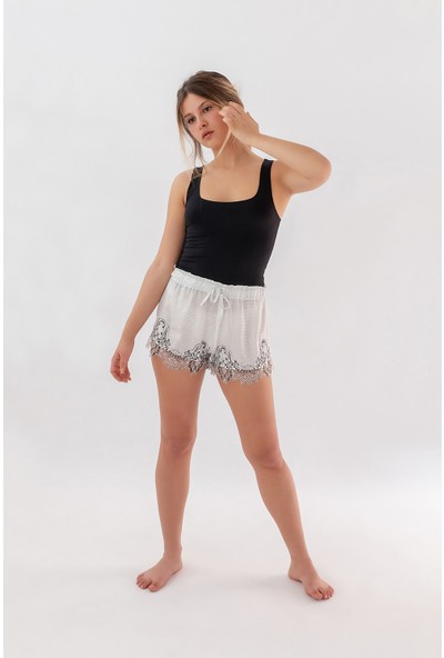 Hays Kadın Dantel Detaylı Saten Şort