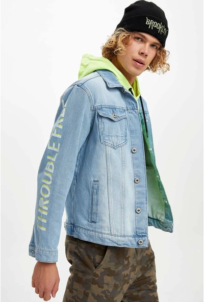 Defacto Kolu Neon Baskılı Mevsimlik İnce Jean Ceket L6547AZ19AU Defacto Kolu Neon Baskılı Mevsimlik İnce Jean Ceket L6547AZ19AU