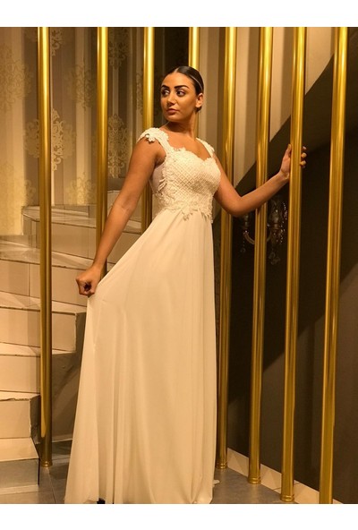 Beyaz Şifon Abiye Arka Kısım Transparan Detay Işlemeli