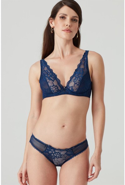Pierre Cardin 4568 Aceline Balenli Dantelli Desteksiz Sütyen Takımı Pierre Cardin 4568 Aceline Balenli Dantelli Desteksiz Sütyen Takımı