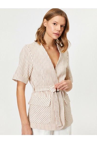 Koton Kadın Kısa Kol V Yaka Kemerli Ceket