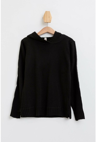 DeFacto Kız Çocuk Kapüşonlu Kolları Şerit Baskılı Triko Kazak L1052A619WN DeFacto Kız Çocuk Kapüşonlu Kolları Şerit Baskılı Triko Kazak L1052A619WN