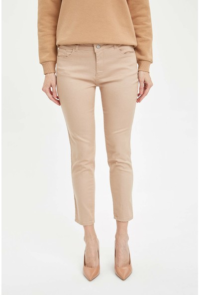 DeFacto Rebeca Beş Cep Düz Paça Gabardin Pantolon M0649AZ20SP DeFacto Rebeca Beş Cep Düz Paça Gabardin Pantolon M0649AZ20SP