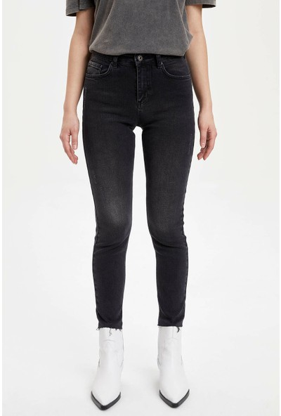 DeFacto Susana Comfort Fit Jean Pantolon M0592AZ20SP