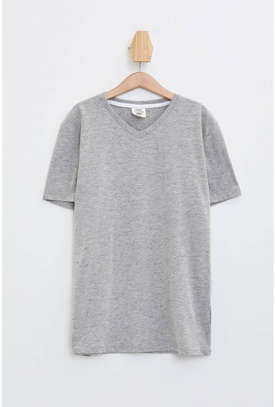 DeFacto Erkek Çocuk Bisiklet Yaka Cepsiz Tekli Kısa Kollu Kısa Kollu Tişört K1693A620SP DeFacto Erkek Çocuk Bisiklet Yaka Cepsiz Tekli Kısa Kollu Kısa Kollu Tişört K1693A620SP