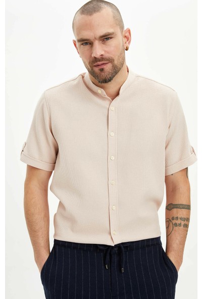 DeFacto Regular Fit Hakim Yaka Kısa Kollu Gömlek M7179AZ20SP