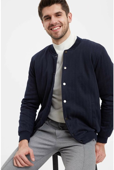 Defacto Slim Fit Kolej Yaka Mevsimlik İnce Mont L7839AZ19WN Defacto Slim Fit Kolej Yaka Mevsimlik İnce Mont L7839AZ19WN