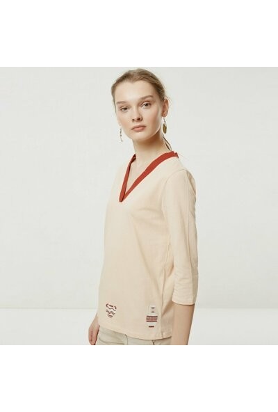 Yargıcı V Yaka T-Shirt