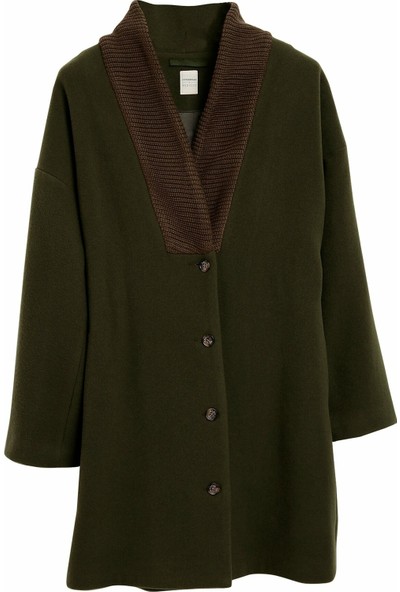 Yargıcı Kadın Yaka Detaylı Palto