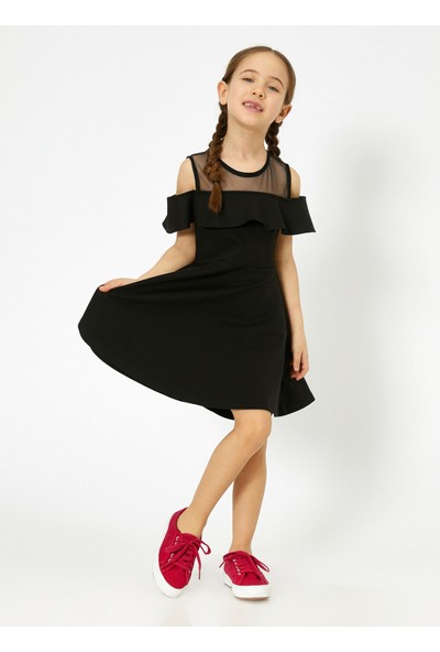 Koton Tüllü Düşük Omuzlu Belden Oturtmalı Orta Boy Elbise