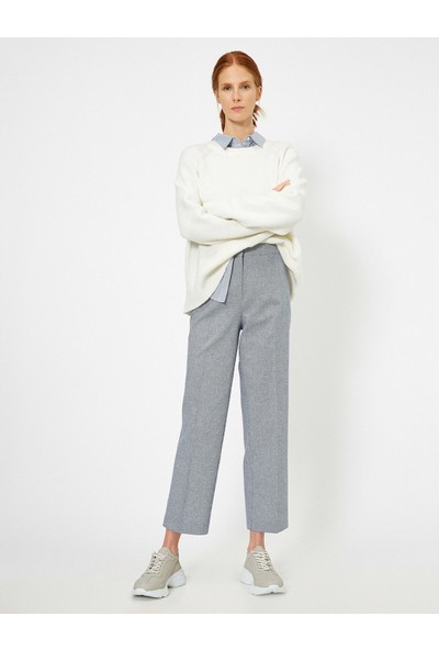 Koton Kadın Yüksek Bel Düz Kesim Kısa Paça Pantolon