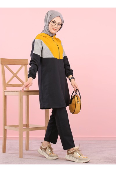 Tofisa Sports Kapüşonlu Tunik Pantolon İkili Takım Tofisa Sports Kapüşonlu Tunik Pantolon İkili Takım