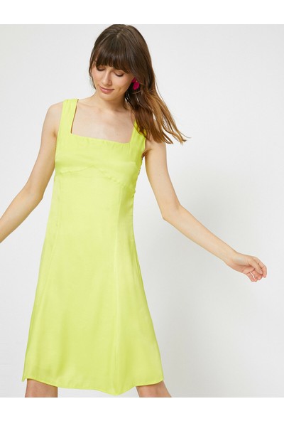 Koton Kadın Kare Yaka Kısa Elbise