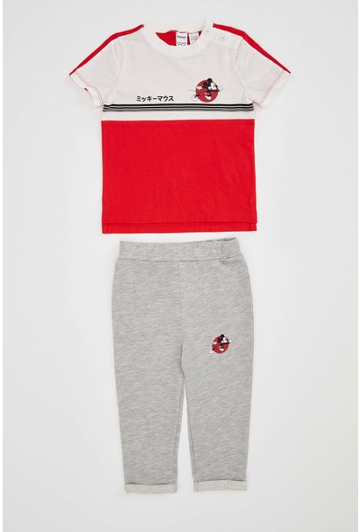 DeFacto Erkek Bebek Disney Mickey & Minnie Lisanslı Regular Fit Kısa Kollu Tişört Alt Takım N5848A220SP DeFacto Erkek Bebek Disney Mickey & Minnie Lisanslı Regular Fit Kısa Kollu Tişört Alt Takım N5848A220SP