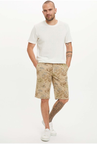 DeFacto Çiçek Desenli Regular Fit Bermuda Şort N6605AZ20SM