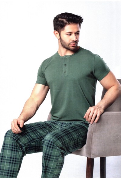 Aydoğan Erkek Pijama Takımı Modal Kumaş Kısa Kol Üç Düğmeli Haki Aydoğan Erkek Pijama Takımı Modal Kumaş Kısa Kol Üç Düğmeli Haki