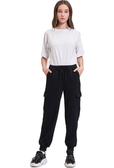 Mizalle Youth Çok Cepli Üç İplik Pantolon Mizalle Youth Çok Cepli Üç İplik Pantolon