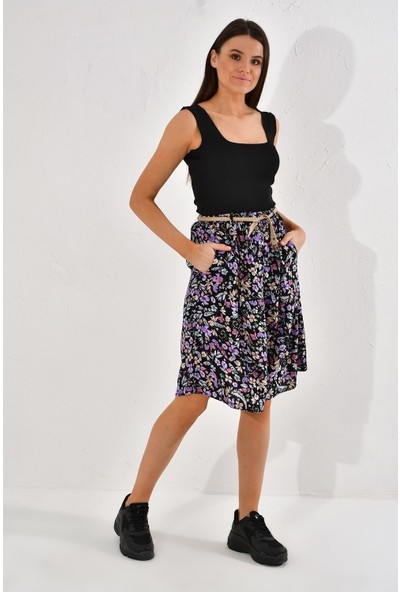 Miss Lusi 20023325 Dok. Visikon Desenli Önü Düğmeli Etek Miss Lusi 20023325 Dok. Visikon Desenli Önü Düğmeli Etek