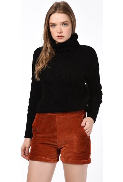 Miss Lusi 8512838 Fitilli Kadife Paça Katlamalı Şort Miss Lusi 8512838 Fitilli Kadife Paça Katlamalı Şort