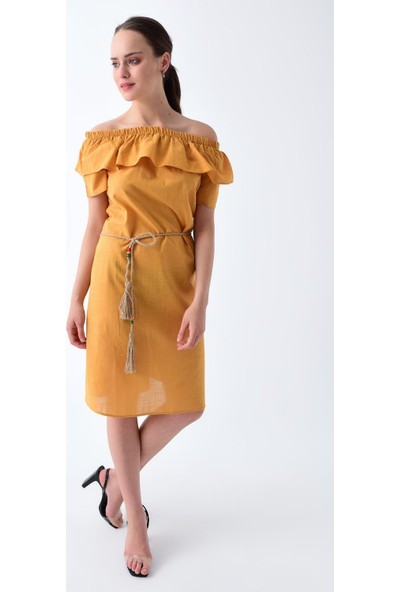 Miss Lusi 92210138 Keten Madonna Yaka Bel Kemerli Kısa Kol Elbise Miss Lusi 92210138 Keten Madonna Yaka Bel Kemerli Kısa Kol Elbise