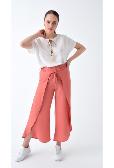 Miss Lusi 9221567 Diyagonal Önden Bağlamalı Beli Lastikli Pantolon Miss Lusi 9221567 Diyagonal Önden Bağlamalı Beli Lastikli Pantolon