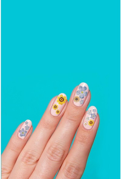 Flash TattoosPapatya Tırnak Dövmesi