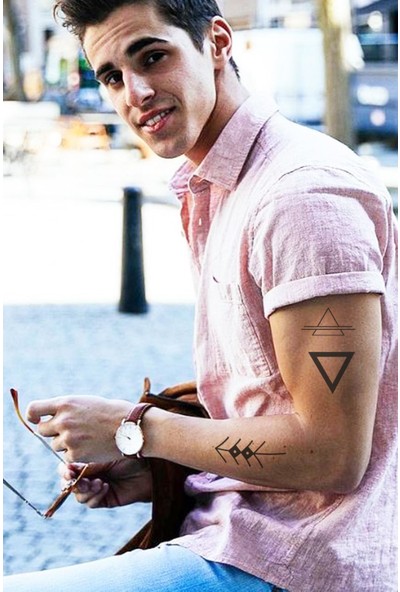 Flash Tattoos Triangle Geçici Dövme Flash Tattoos Triangle Geçici Dövme