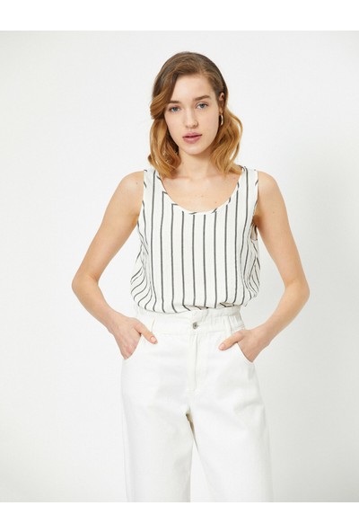 Koton Kadın Oyuk Yaka Çizgili Askılı Atlet