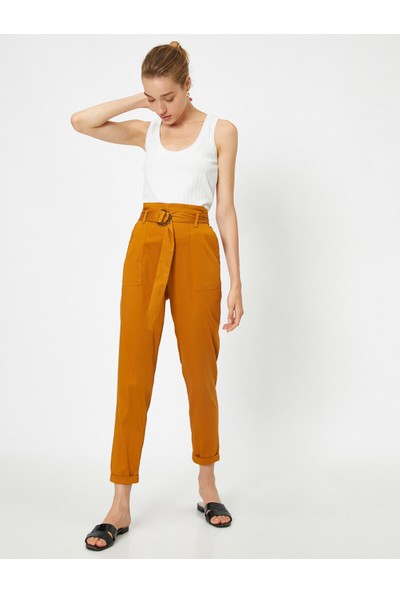 Koton Kadın Kemer Detaylı Yüksek Bel Pamuklu Dokuma Pantolon
