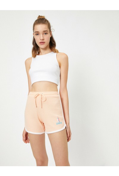 Koton İşlemeli Belden Bağlamalı Pamuklu Şort Koton İşlemeli Belden Bağlamalı Pamuklu Şort