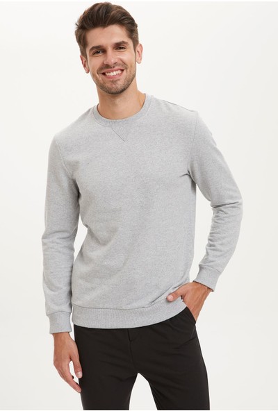 DeFacto Regular Fit Bisiklet Yaka Geri Dönüşümlü Pamuklu Uzun Kollu İçi Yumuşak Tüylü Sweatshirt R6412AZ20AU DeFacto Regular Fit Bisiklet Yaka Geri Dönüşümlü Pamuklu Uzun Kollu İçi Yumuşak Tüylü Sweatshirt R6412AZ20AU