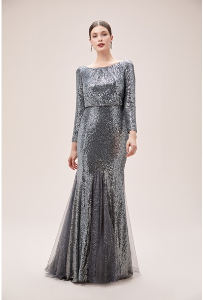 Oleg Cassini Metalik Gri Uzun Kollu Sırtı Açık Payetli Uzun Büyük Beden Abiye Oleg Cassini Metalik Gri Uzun Kollu Sırtı Açık Payetli Uzun Büyük Beden Abiye