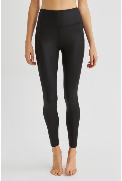 Penti Siyah Wet Look Tayt