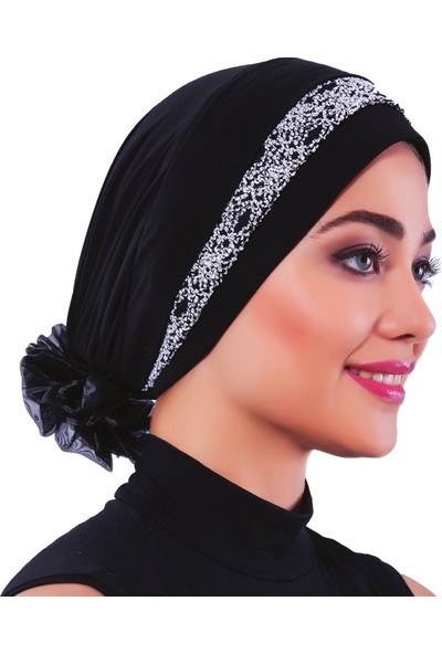 Fidan Bone Katmerli Buklet Arkası Gül Detaylı Siyah Beyaz Hazır Türban Tesettür Bone