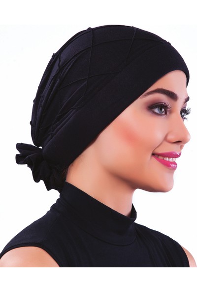 Fidan Bone Bambu Nervürlü Arkası Gül Aksesuarlı Siyah Hazır Türban Tesettür Bone