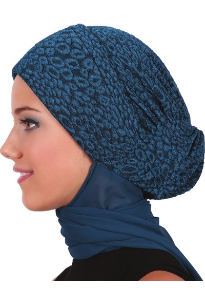 Fidan Topuzlu Atkılı Brokar Petrol Tesettür Bone Fidan Topuzlu Atkılı Brokar Petrol Tesettür Bone