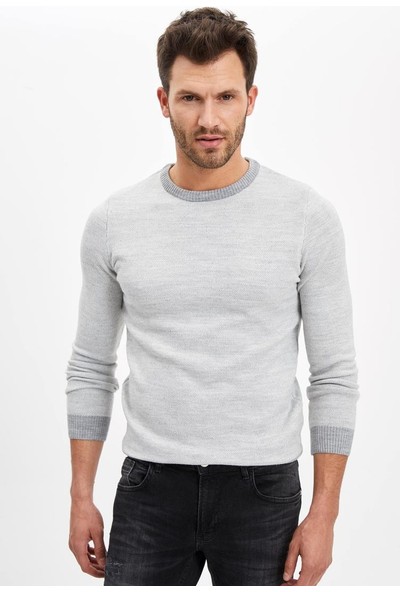 Defacto Slim Fit Bisiklet Yaka Yamalı Kol Detaylı Triko Kazak R1110AZ20WN