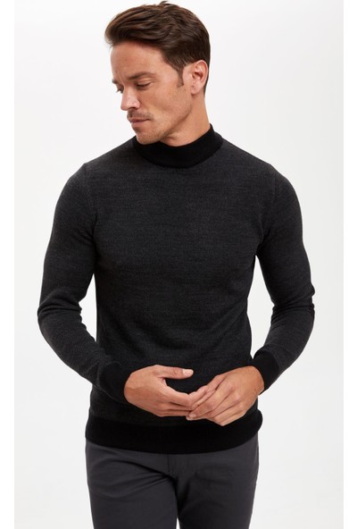 DeFacto Slim Fit Yarım Balıkçı Yaka Triko Kazak R9121AZ20WN