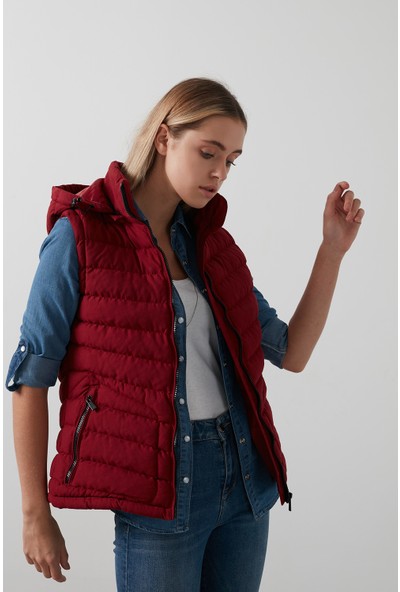 Lela Ekstra Dar Kesim Kapüşonlu Şişme Yelek