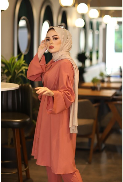 Nevra Kadın Içlik Kap Pantolon Üçlü Krep Nira Takım Gül Kurusu M Nevra Kadın Içlik Kap Pantolon Üçlü Krep Nira Takım Gül Kurusu M