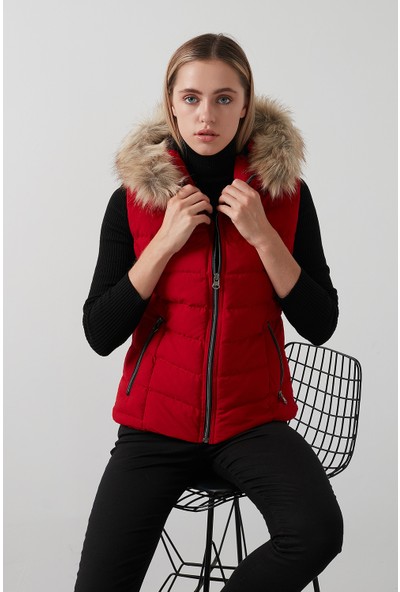 Lela Tüylü Kapüşonlu Cepli Şişme Yelek Kadın Yelek 497GIA