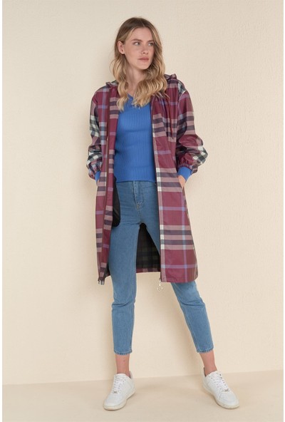 Z Giyim Kadın Fuşya Kareli Kapşonlu Fermuarlı Trençkot Z Giyim Kadın Fuşya Kareli Kapşonlu Fermuarlı Trençkot