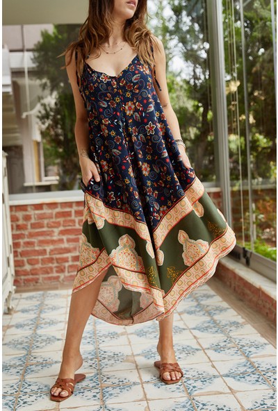 Xhan Çiçek Desenli Askılı Salaş Tulum 9YXK6-41276-14 Xhan Çiçek Desenli Askılı Salaş Tulum 9YXK6-41276-14