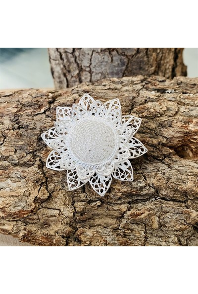 Ziu 925 Ayar 8 Gr. Telkari El Işçiliği Broş