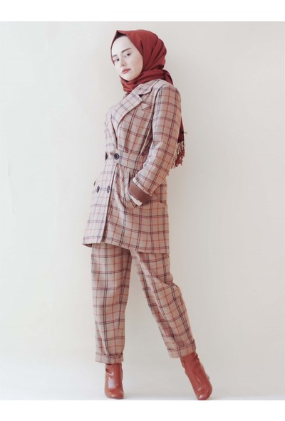 Sümeyra Küçükşahin Ekose Pantolon Ceket Takım