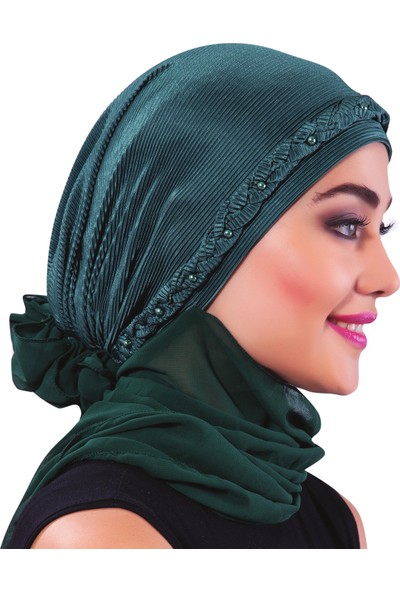 Fidan Bone Plise Atkılı Saç Örgülü Arkası Şifon Çiçek Detaylı Hazır Bone Fidan Bone Plise Atkılı Saç Örgülü Arkası Şifon Çiçek Detaylı Hazır Bone