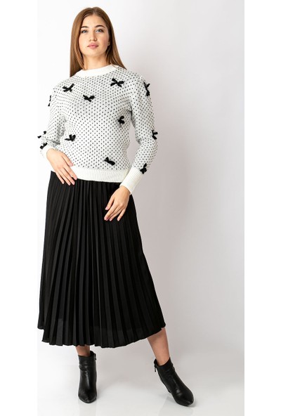 Fahima Kurdela Detaylı Triko Kazak Beyaz BNM06 Standart Fahima Kurdela Detaylı Triko Kazak Beyaz BNM06 Standart